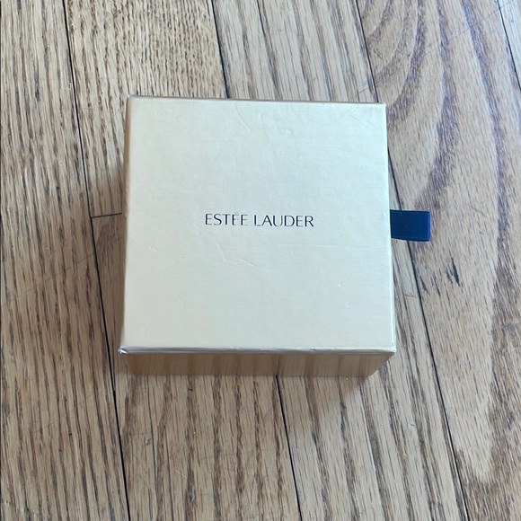 Estee Lauder | Makeup | Estee Lauder Pressed Powder Compact New | Poshmark